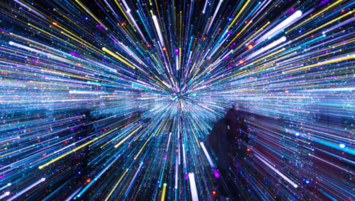 MÉTRICA DE ALCUBIERRE: MÁS ALLÁ DE LA VELOCIDAD DE LA LUZ